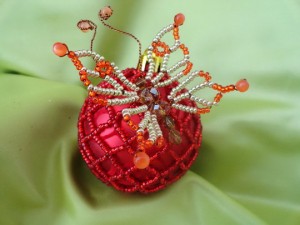 Beautiful beaded Christmas Balls | Beads Magic